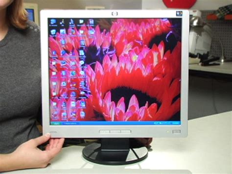HP L1906 - Video - CNET