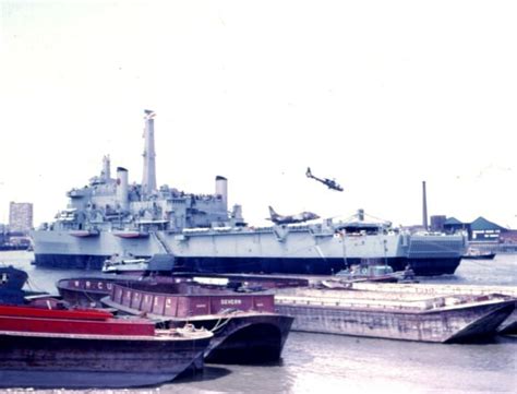 Harriers Landing On The Hms Fearless Album Rwarshipporn
