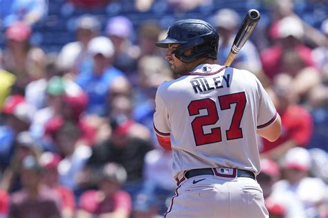 Braves Austin Riley Signs 10 Year 212 Million Contract Extension