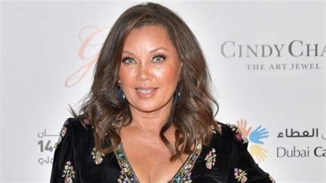 Vanessa Williams Biography Height And Life Story Super Stars Bio