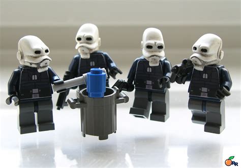 B&P company - Lego Half-life