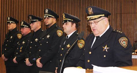 Des Plaines Police Earn Life Saving Awards Des Plaines Il Patch