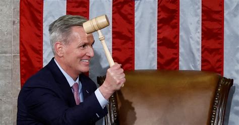 Републиканецът Кевин Маккарти оглави долната камара на Конгреса на САЩ от 15 ия опит