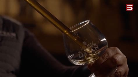 Դուբայում «Որակի նշան մրցանակակիր է դարձել Իջևանի գինու կոնյակի գործարանը Youtube