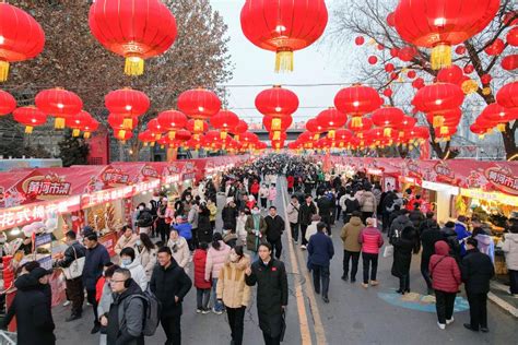 China Sees Booming Consumption During Spring Festival Holiday Xinhua