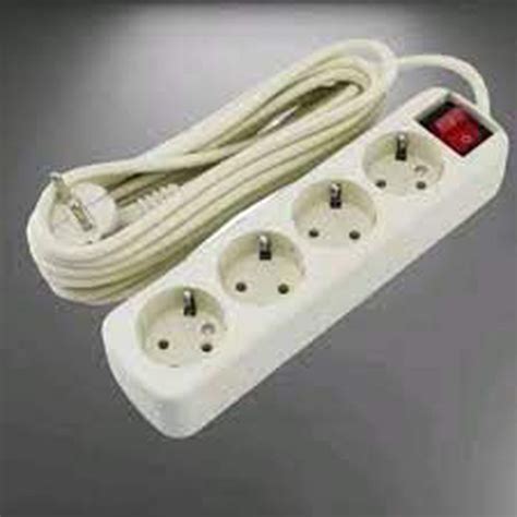 Sambungan Kabel Colokan Listrik 3 Lubang