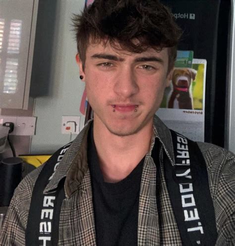 Just Your Average Bi Guy R Ftm Selfies