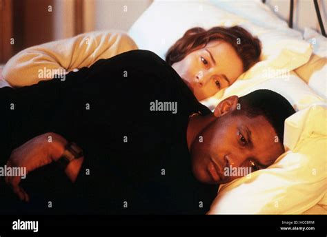 Fallen Embeth Davidtz Denzel Washington 1998 C Warner Brothers Courtesy Everett Collection