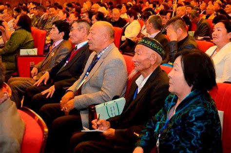 “Ахмад настны хөгжил хамгааллын шинэчлэлийн бодлого” зөвлөгөөн боллоо