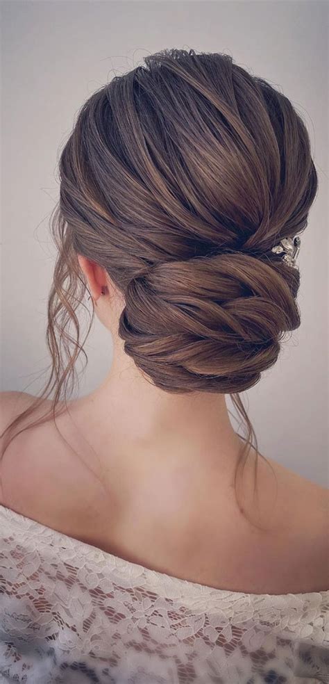 50 Classic Wedding Hairstyles That Never Go Out Of Style Subtle
