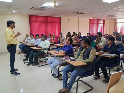 Prof Manish Joshi Secretary Of Ugc Visits Uoh