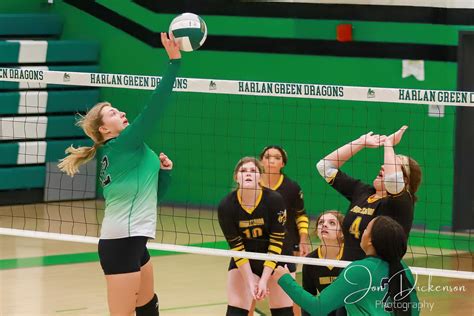 Lady Jackets Triumph Over Hhs To End 28 Match District Streak