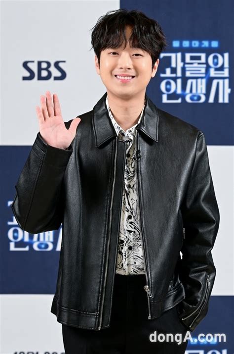 이찬원 ‘찬또배기 등장이요~ 과몰입 인생사 Da포토 ｜스포츠동아