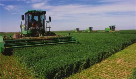 آماده سازی و تسطیح زمین کشاورزی فارس کشت افزار کاوه