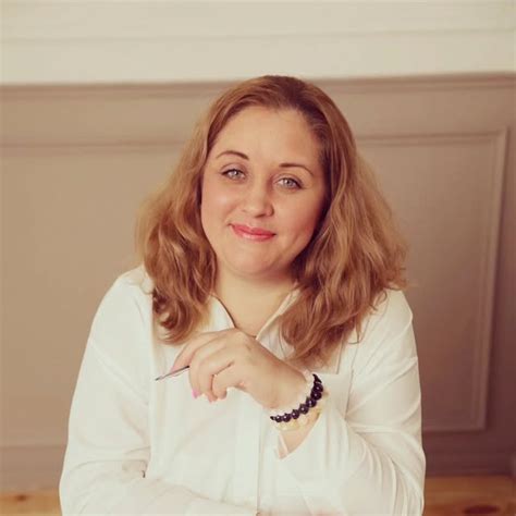 Psy Veronika Threads Say More