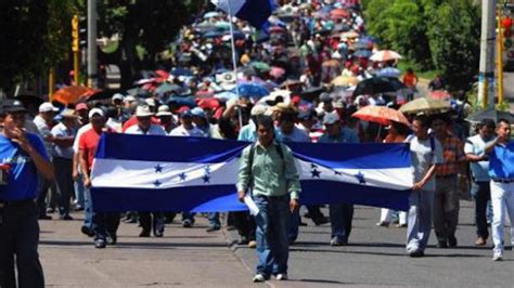 60 000 учители стачкуваха в Хондурас Us Новини Бг