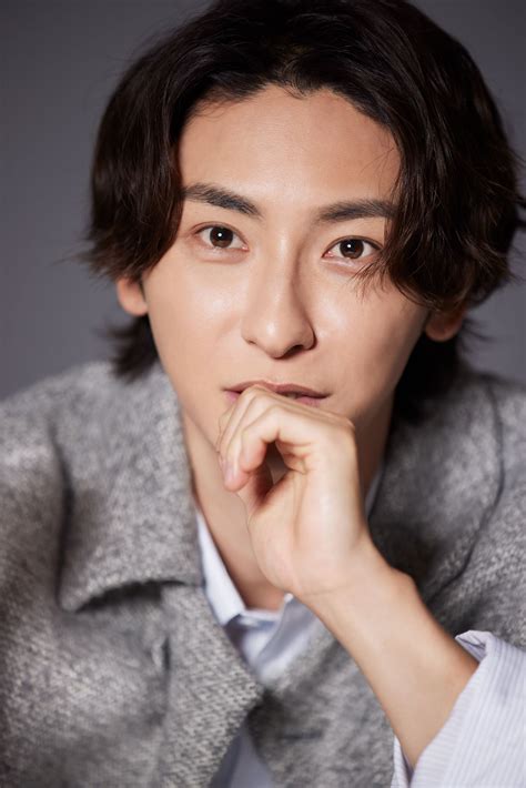 【gq独占インタビュー】ゲイであることを公表したaaa與真司郎。いま悩み、苦しんでいる人たちに「あなたは決してひとりではない」と伝えたい