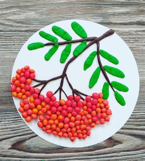Поделка из пластилина Веточка рябины Забавные поделки Идеи для поделок Творческие идеи