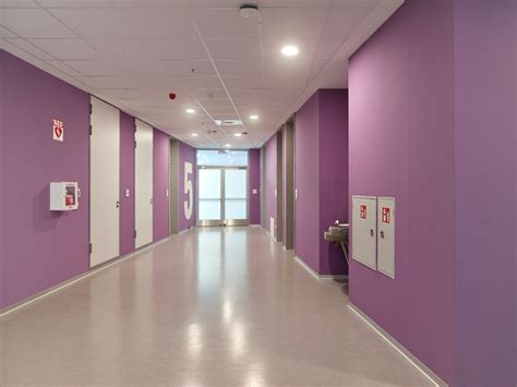 Us School Patch Barracks By Ondra Architects Roland Halbe