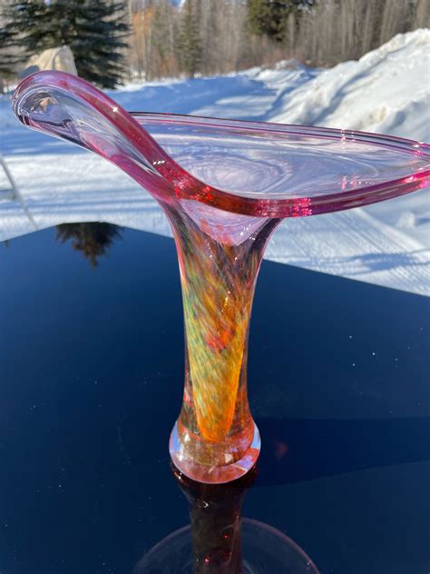 Ruby Gold Tornado Vase Thalglass