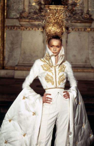 Annies Fashion Break Givenchy By Alexander Mcqueen Haute Couture 1997