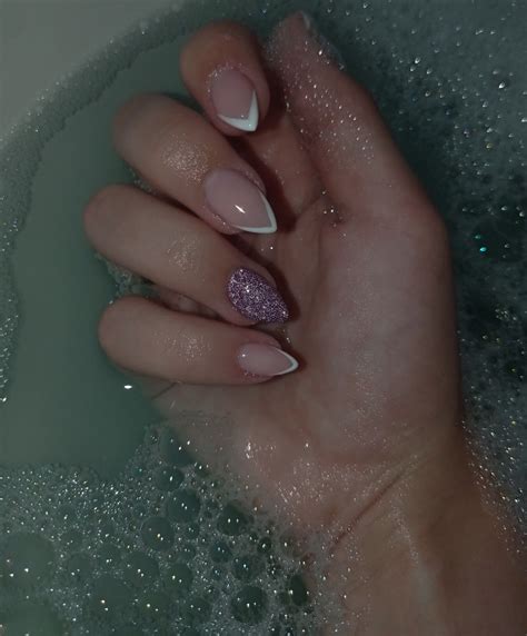 французский маникюр френч блестящий