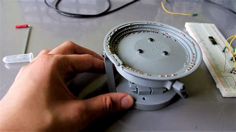 A 3d Printed Bowl Feeder For Tiny Smd Parts Hackaday