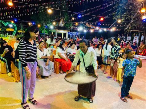 អបអរសាទរពិធីបុណ្យអុំទូក បណ្តែតប្រទីប និងសំពះព្រះខែ អកអំបុក នៅវត្តទេពនិមិត្ត ហៅវត្តថ្មី