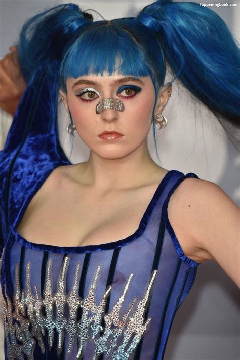 Pin By ♡ Elle ♡ On ♡ Ashnikko ♡ Halloween Face Makeup Womens