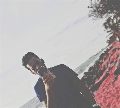 Sayuru Akash Amarasinghe Medium