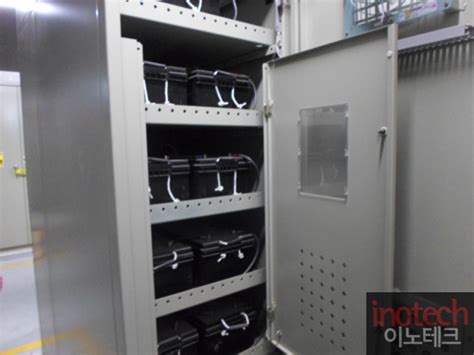 산업용 배터리 교체 시공실적 남서울 2단지 비상발전기 시동용 밧데리 및 정류기반 밧데리 교체 공사 입니다