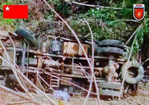 ပေါက်ခေါင်းတွင် စစ်ကား ၂ စီး မိုင်းဆွဲတိုက်ခိုက်ခံရပြီး ၁၁ ဦးသေဆုံး