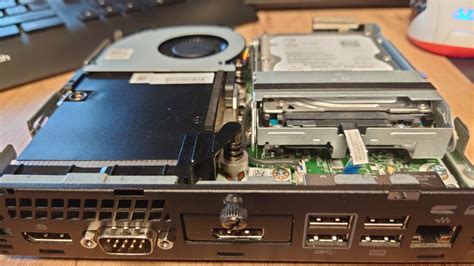 HP prodesk G3 mini I5 7500T 8gb DDR4 256Gb SSD Лицензиран Windows 10 гр Варна Военна болница