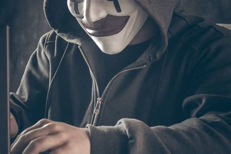 Qué es un ataque Man in the Middle MitM Y Cómo Prevenirlo