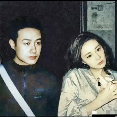 他们俩那么早就在一起了？我的天呐，这也太有氛围感了吧？ 氛围 张颂文 高叶 新浪新闻