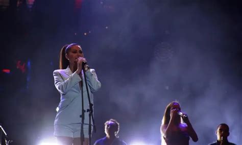 Пълен парк „Македония“ Цеца Величкович и Ивана с грандиозен концерт в Благоевград Стр 3 ᐉ