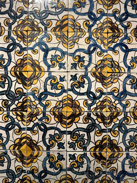 건축 공예 국립 타일 박물관 기하학적 꽃무늬 남부 유럽 노란색 다채로운 도기 디자인 리스본 모자이크 문화