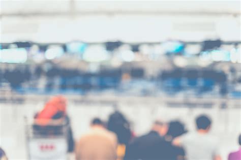 배경을 흐리게 수하물 체크인 터미널 출발 Bokeh 빛 공항에서 여행자 공항에 대한 스톡 사진 및 기타 이미지 공항 도착 떠남 Istock