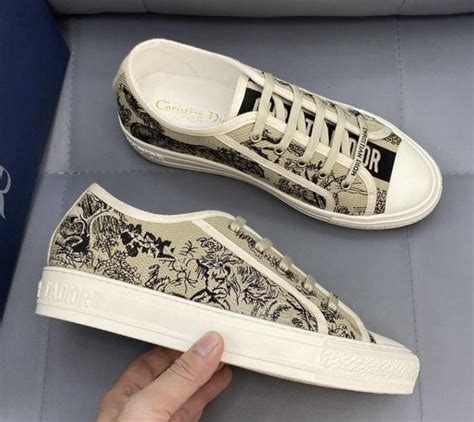 Кеди люкс 1 1 — ціна 2000 грн у каталозі Кеди Купити жіночі речі за