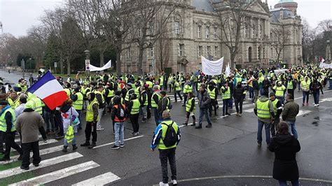 Во Франции возросло количество участников протестных акций ИА Красная Весна