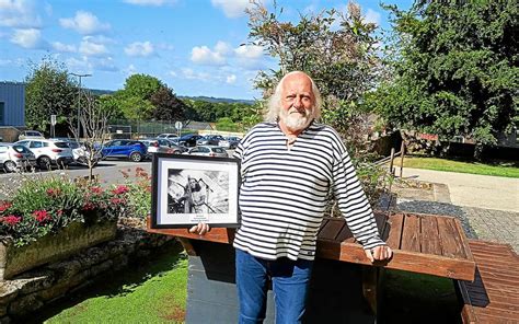 André David Expose à La Médiathèque Du Faouët Le Télégramme