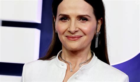 Il Sest Permis De Me Toucher Le Sexe Juliette Binoche Agressée