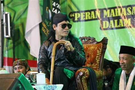 Gus Miftah Kecam Lina Mukherjee Makan Babi Sambil Ucapkan Bismillah ...