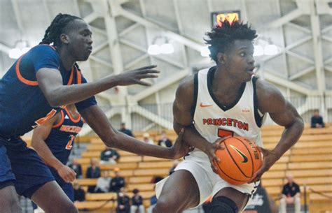 Dalen Davis Matches Career High With 25 Points As Princeton Mens Basketball Holds Off Bucknell