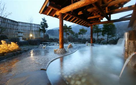 Enjoying Onsen Hot Springs In Nagano Go Nagano Official Travel Guide