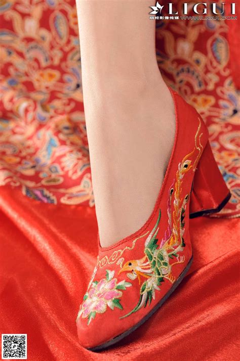 Model 可馨极品古装美女丝足上下全集 丽柜 第1页 洛秀网