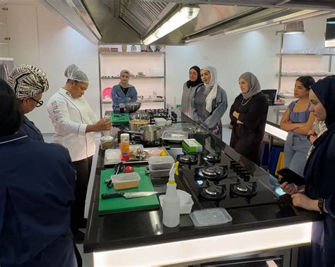U S Embassy Hosts Master Class With Renowned Pastry Chef Adrian Lipscombe Times Kuwait