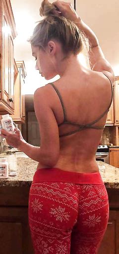 Cameltoe And Yoga Pants Pic Of 72