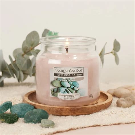 29 Off On Yankee Candle Medium Candle Jar Onedayonly