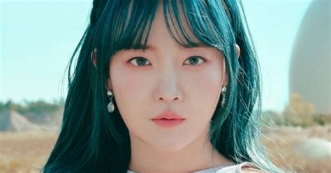 윤하 깜짝 결혼 발표 “인생 든든한 짝 만나”